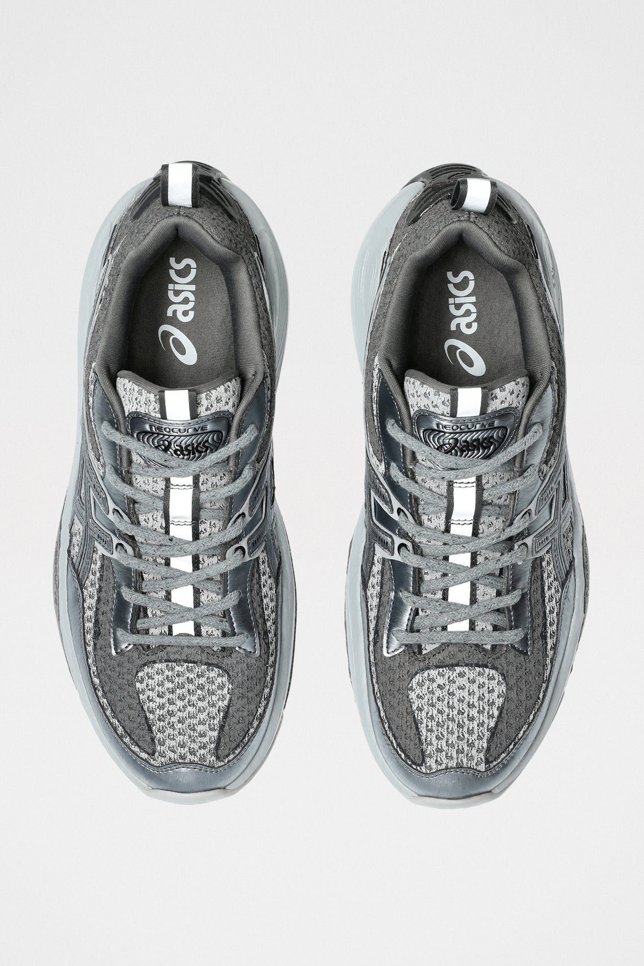 Asics Neocurve Piedmont Grey / Pure Silver – Très Bien